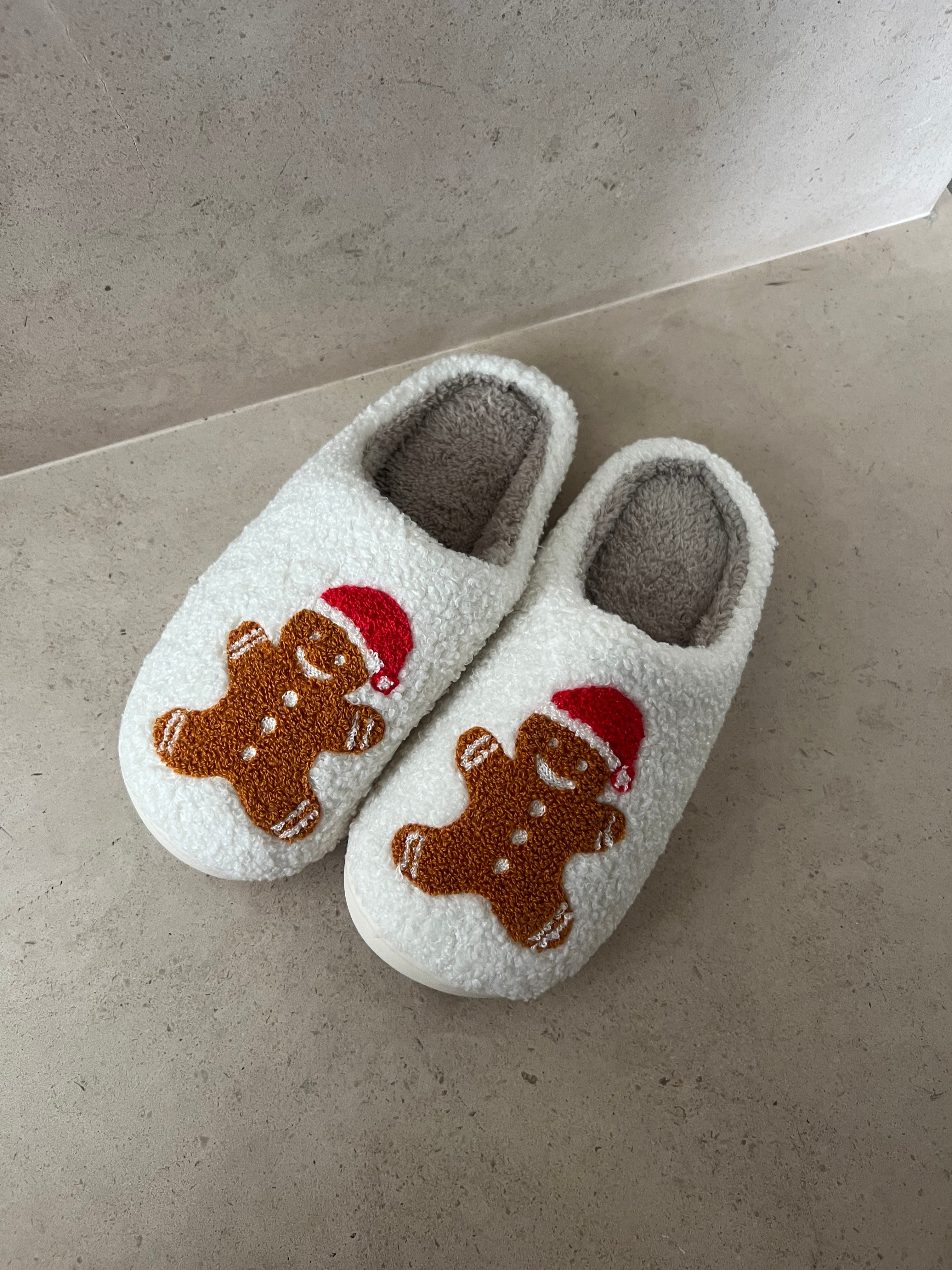 GINGERBREAD MAN COZY SLIPPERS – LONELY IS MY HAPPY